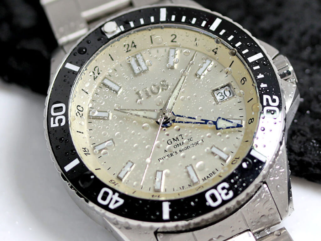 SEIKO製の機械式ムーヴメント搭載【滋賀県大津市発の国産時計ブランド】200m防水のGMTダイバーズウオッチ - Watch LIFE ...